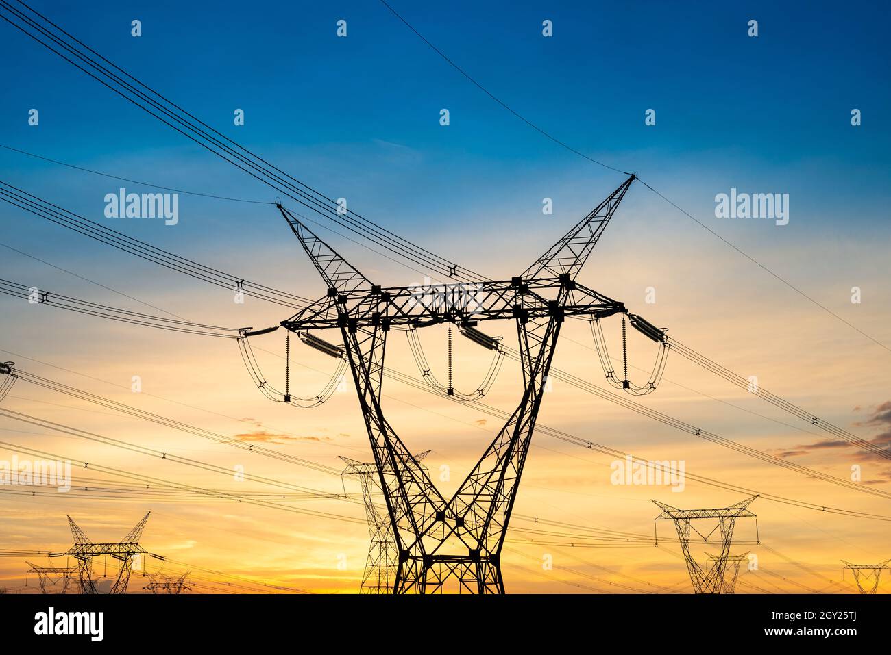 Transmission lines brazil hi-res stock photography and images - Alamy