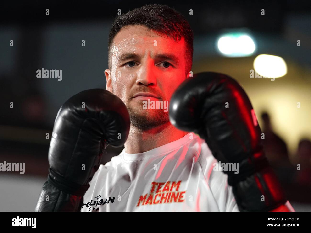 Grand central hall boxing hi-res stock photography and images - Alamy