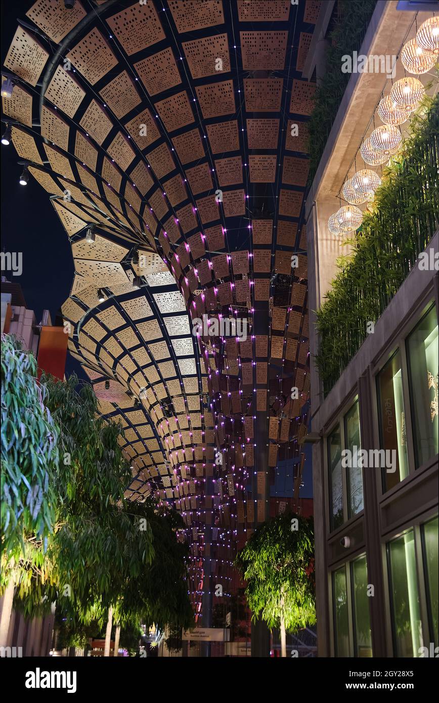 Patterned metallic mushroom shaped supertrees in the Opportunity ...