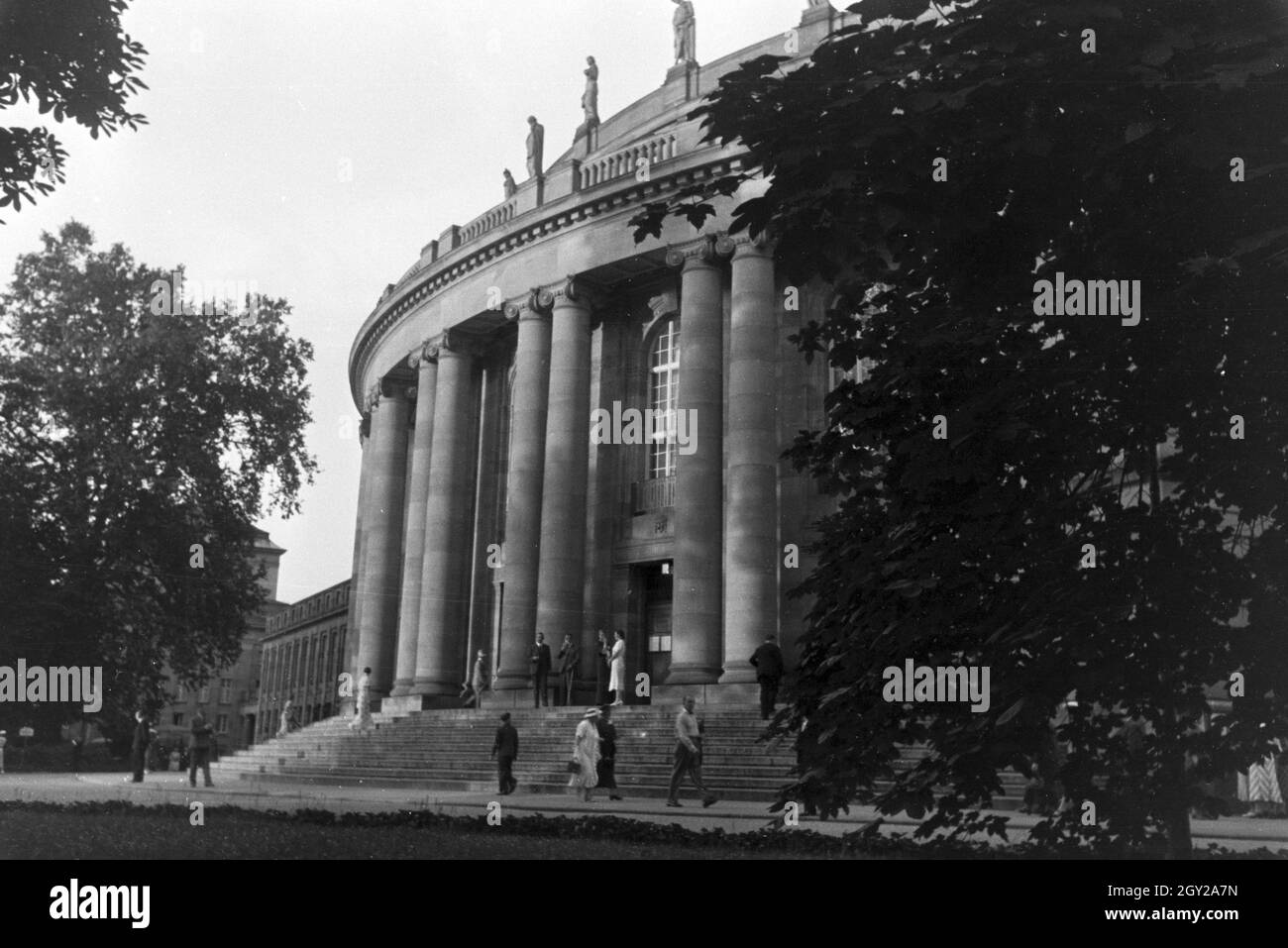 Das Opernhaus des Stuttgarter Staatstheaters, Deutschland 1930er Jahre ...