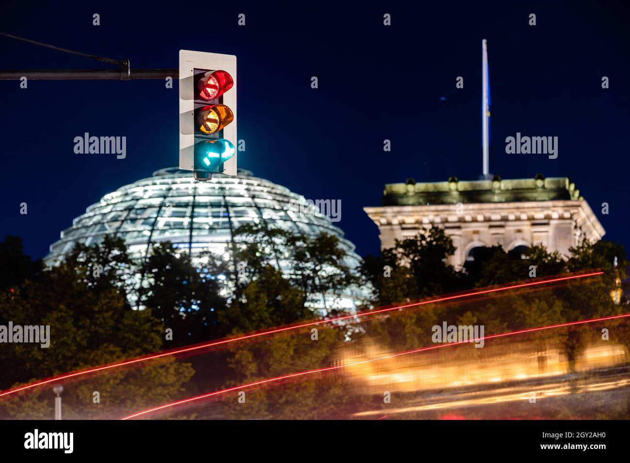 Berlin, Germany. 06th Oct, 2021. A traffic light in front of the ...