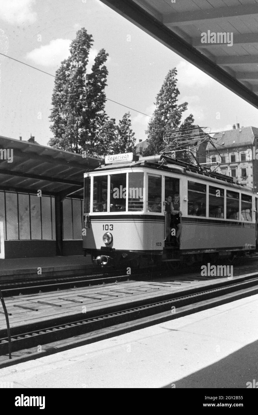Germany 1930s train platform hi-res stock photography and images - Alamy