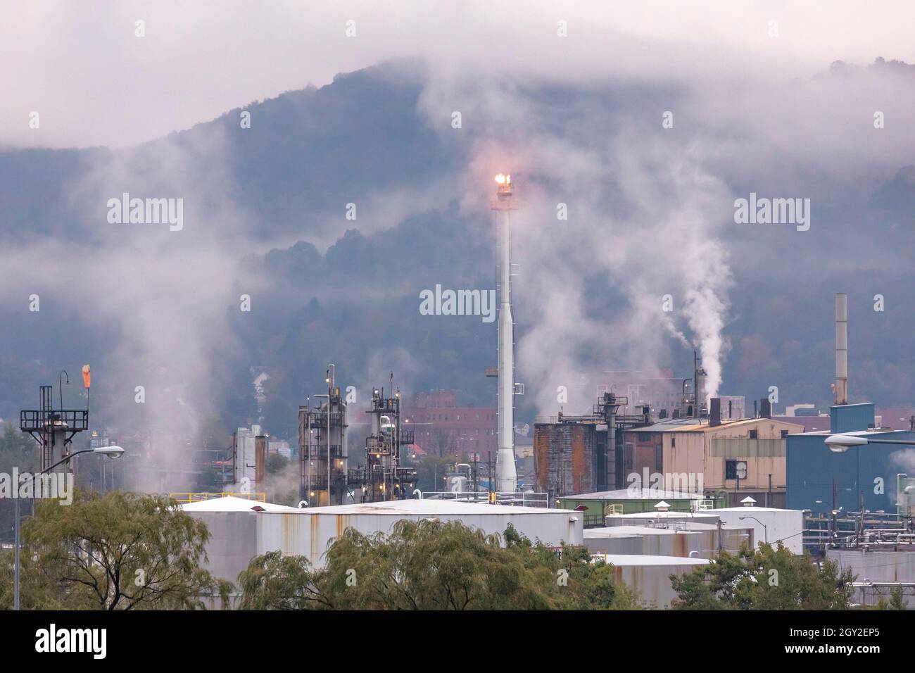 American refining group hi-res stock photography and images - Alamy