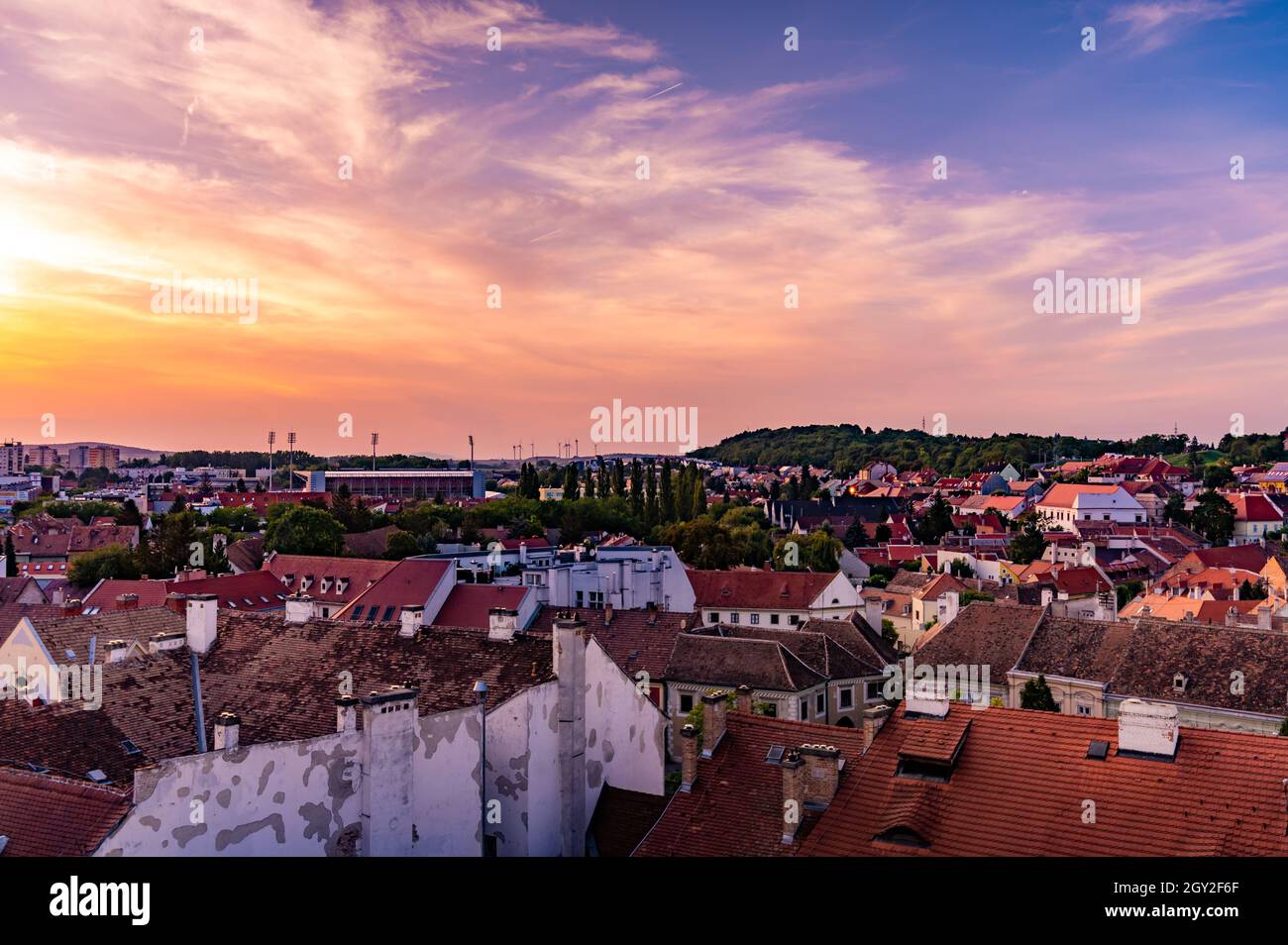 Medieval city on fire hi-res stock photography and images - Alamy