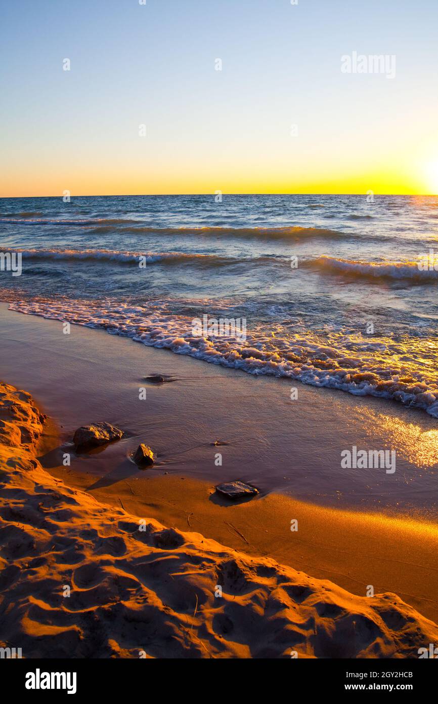 Sun sunrise sand beach orange sky cloud hi-res stock photography and ...