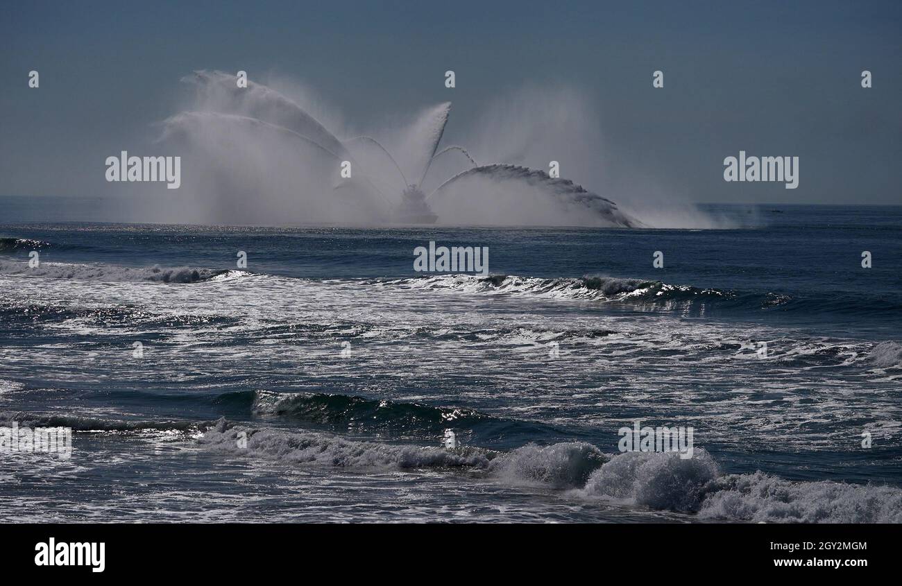 Huntington Beach, CA, USA. 1st Oct, 2021. Pacific Airshow 2021 ...