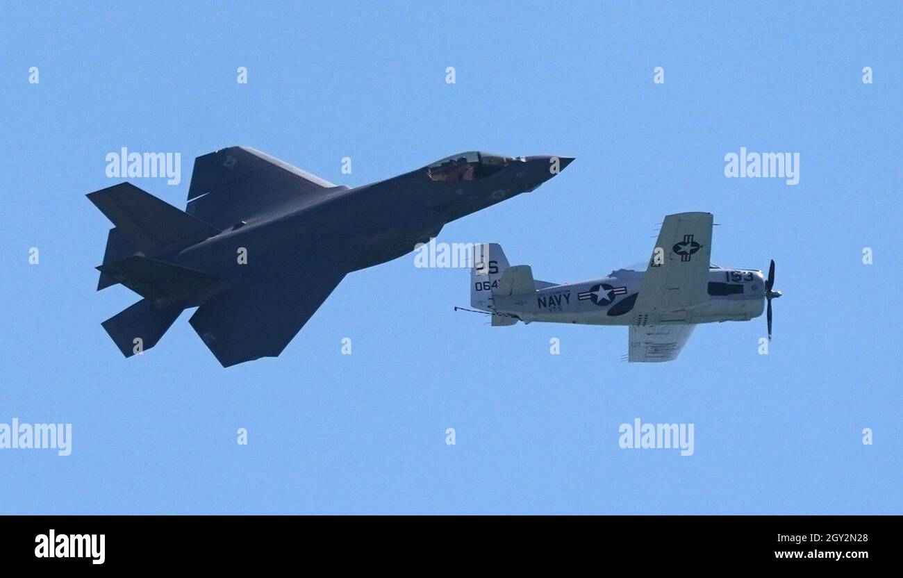 Huntington Beach, CA, USA. 2nd Oct, 2021. The US Navy EA-18 G GrROWLER ...