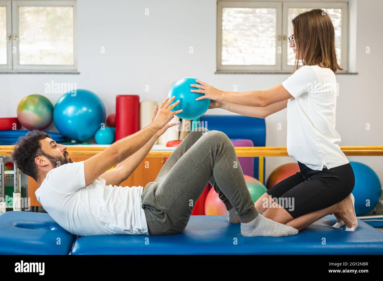 Woman core lying down exercise hi-res stock photography and images - Alamy