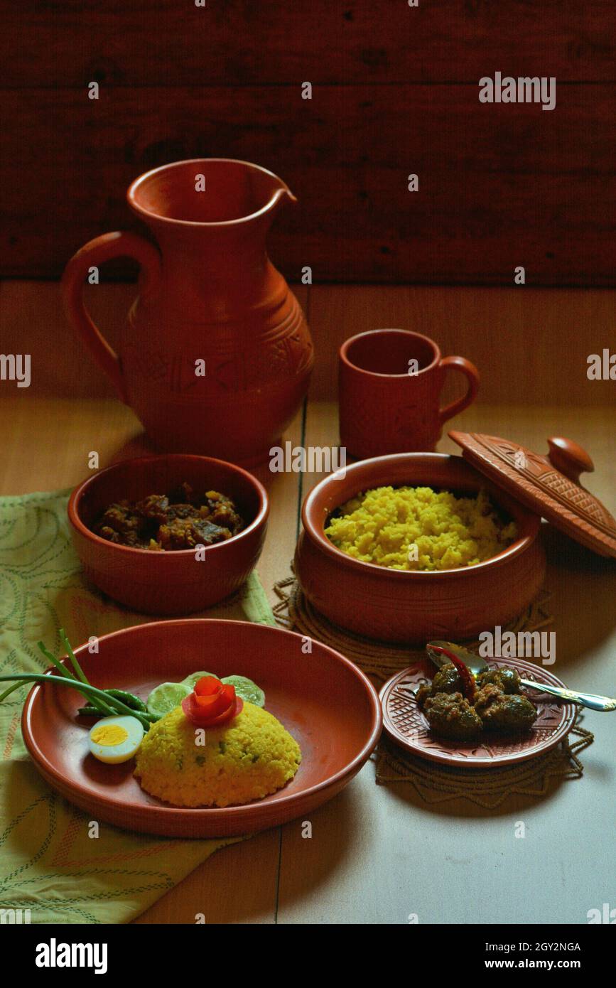 Khichuri photographs hi-res stock photography and images - Alamy