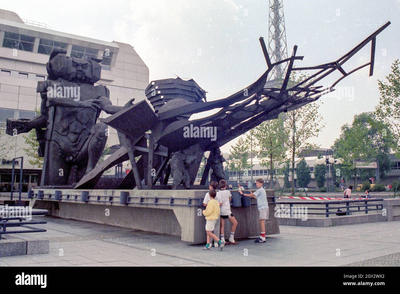 Ecbatane in front of the ICC Berlin in 1987 Stock Photo - Alamy