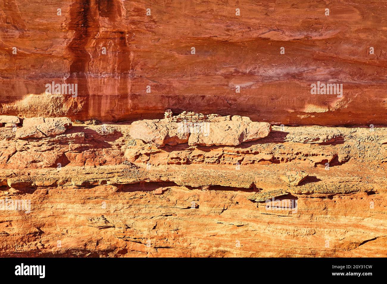 Detail wall of red rock in desert human structures from ancient times ...