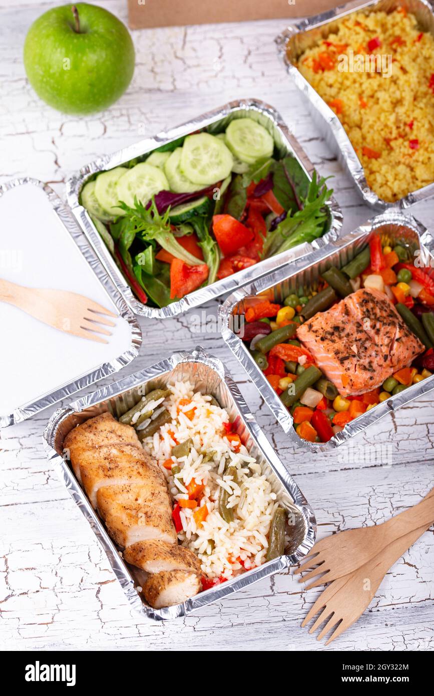 Food delivery concept. Lunch in container Stock Photo - Alamy