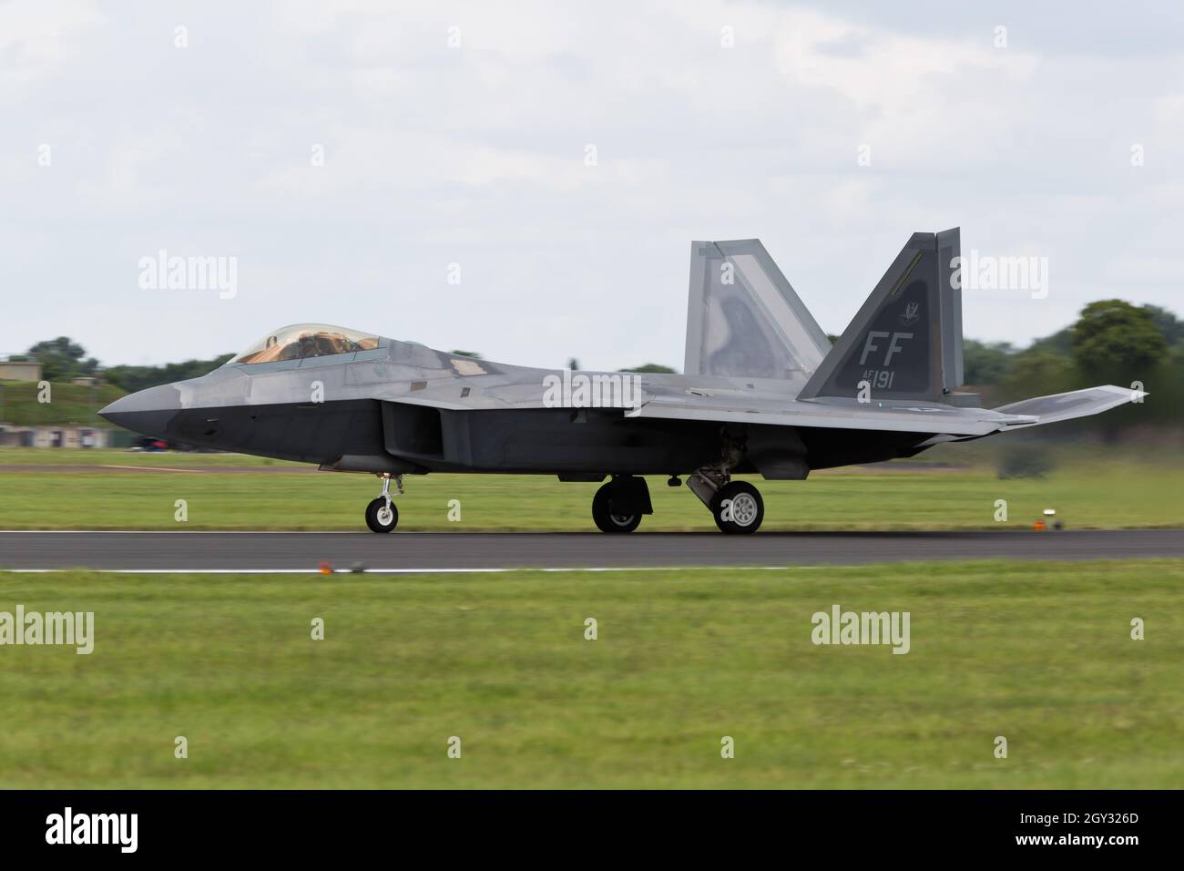 Lockheed martin f22 hi-res stock photography and images - Alamy