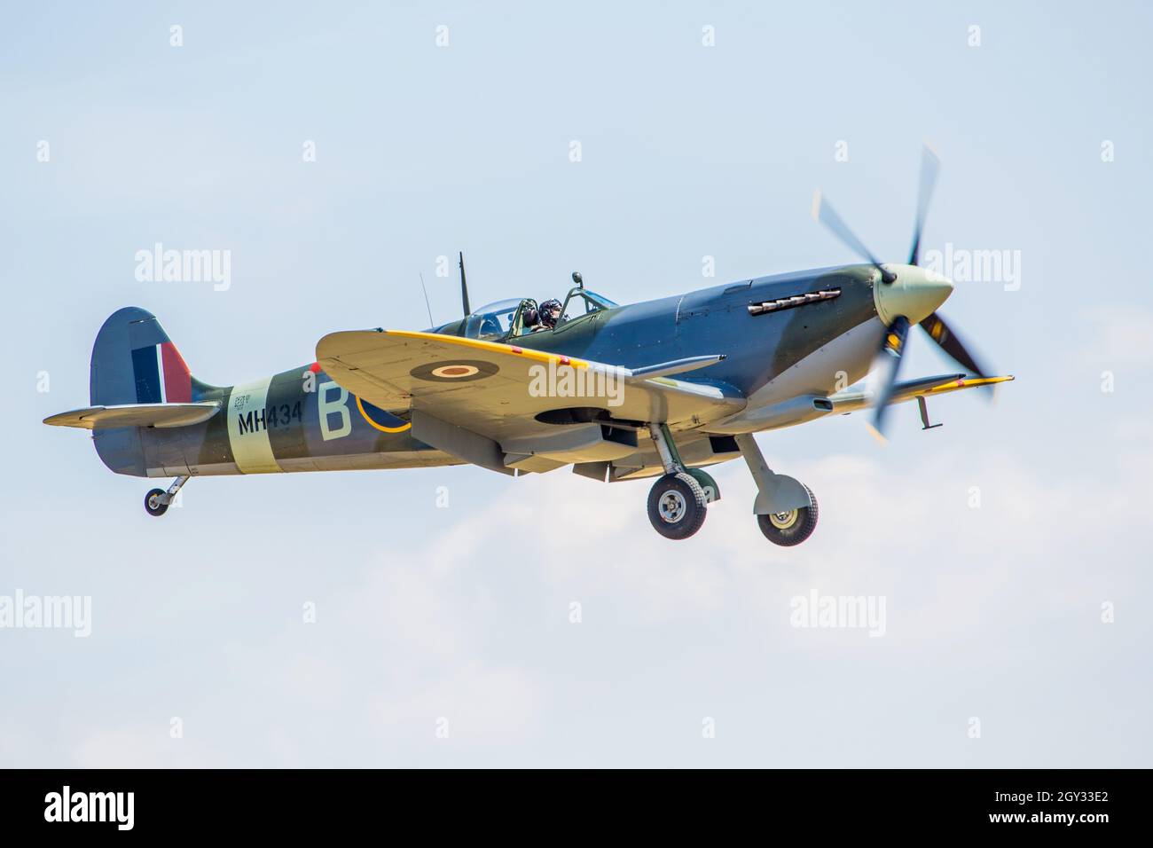 Spitfire at Duxford Stock Photo - Alamy