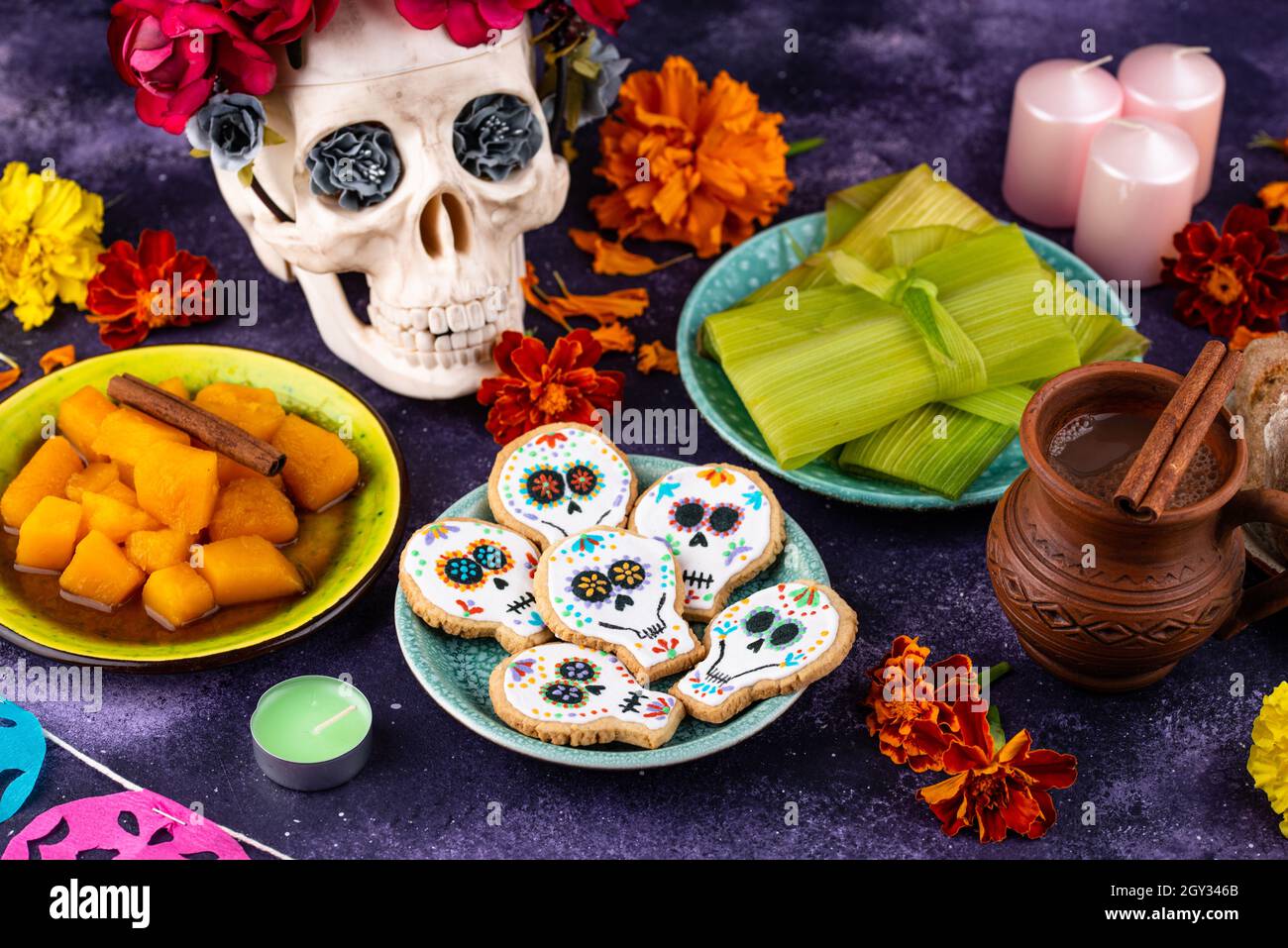 Traditional Day of the dead food Stock Photo - Alamy