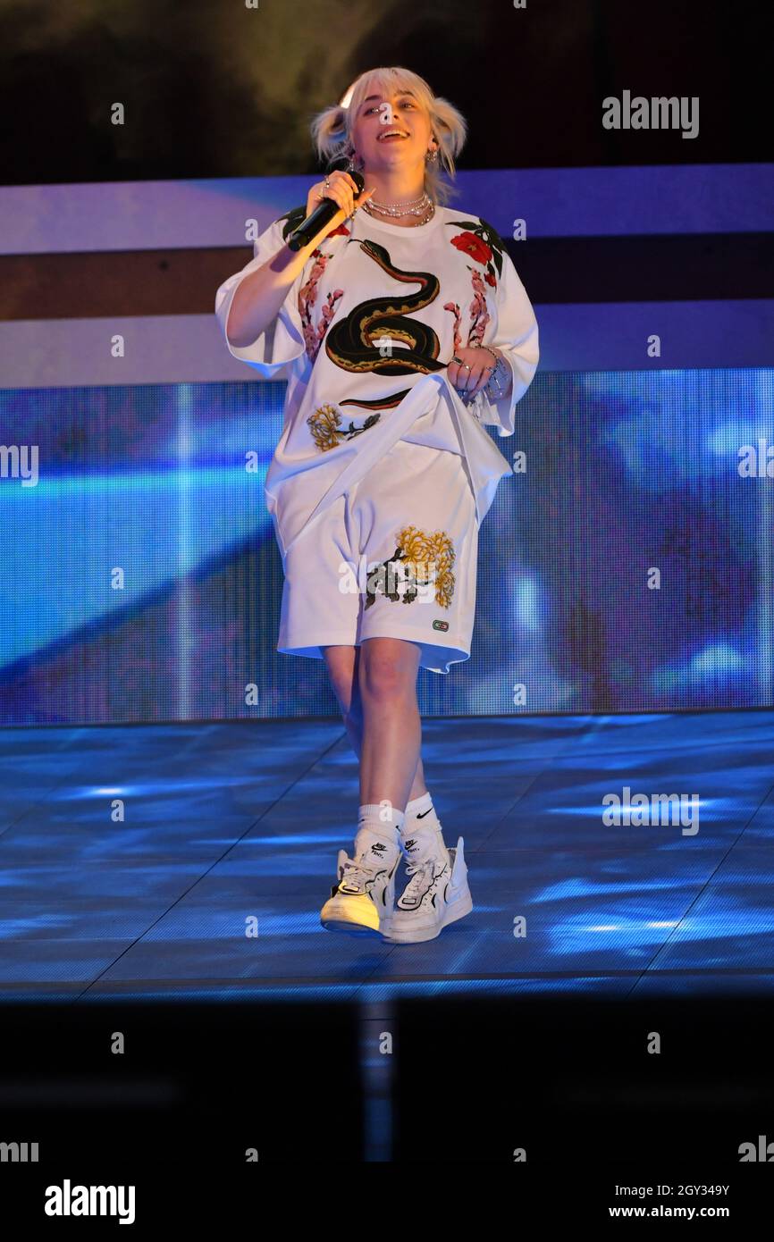 Billie Eilish performs at 2021 Global Citizen Live: New York Billie Eilish performs at 2021 Global Citizen Live: New York