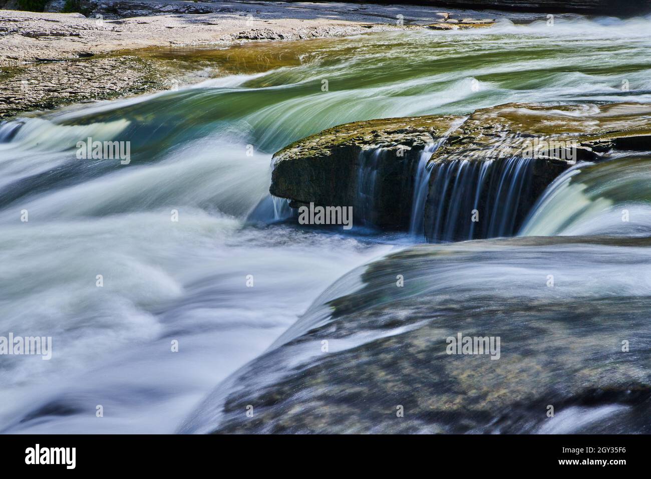 Cascading wave hi-res stock photography and images - Alamy