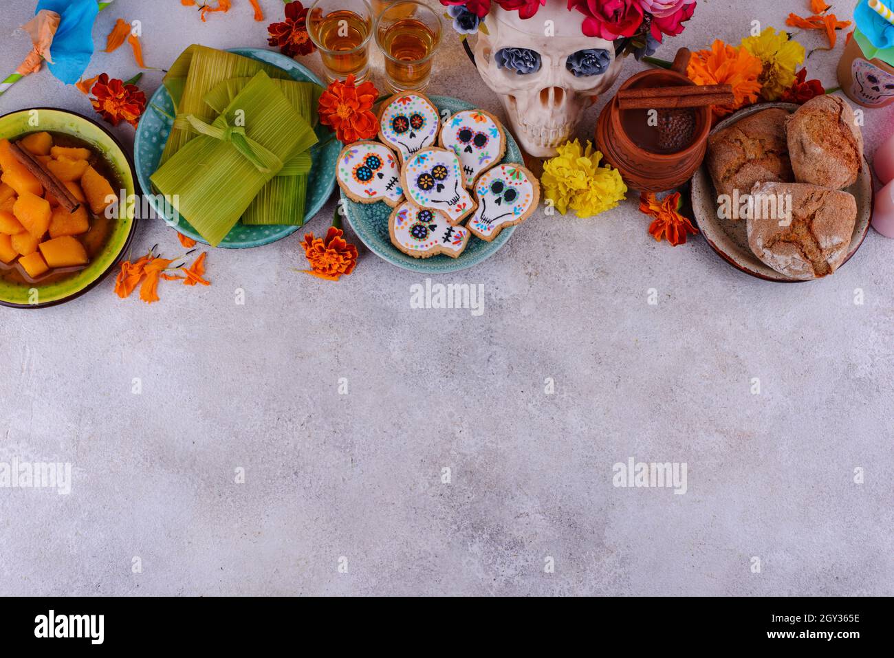 Traditional Day of the dead food Stock Photo - Alamy