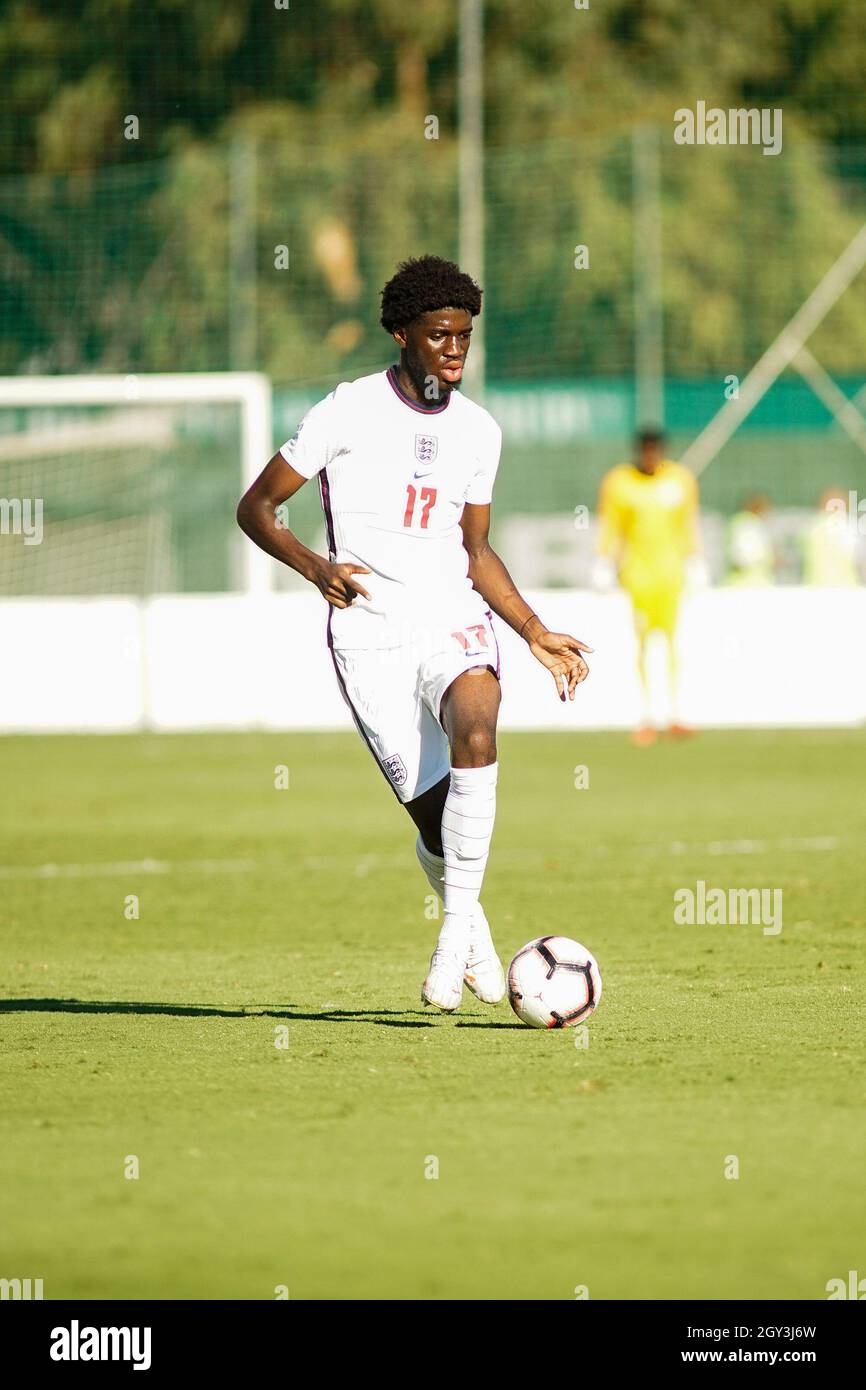Sam Iling Junior of England in action during France vs England U19 ...