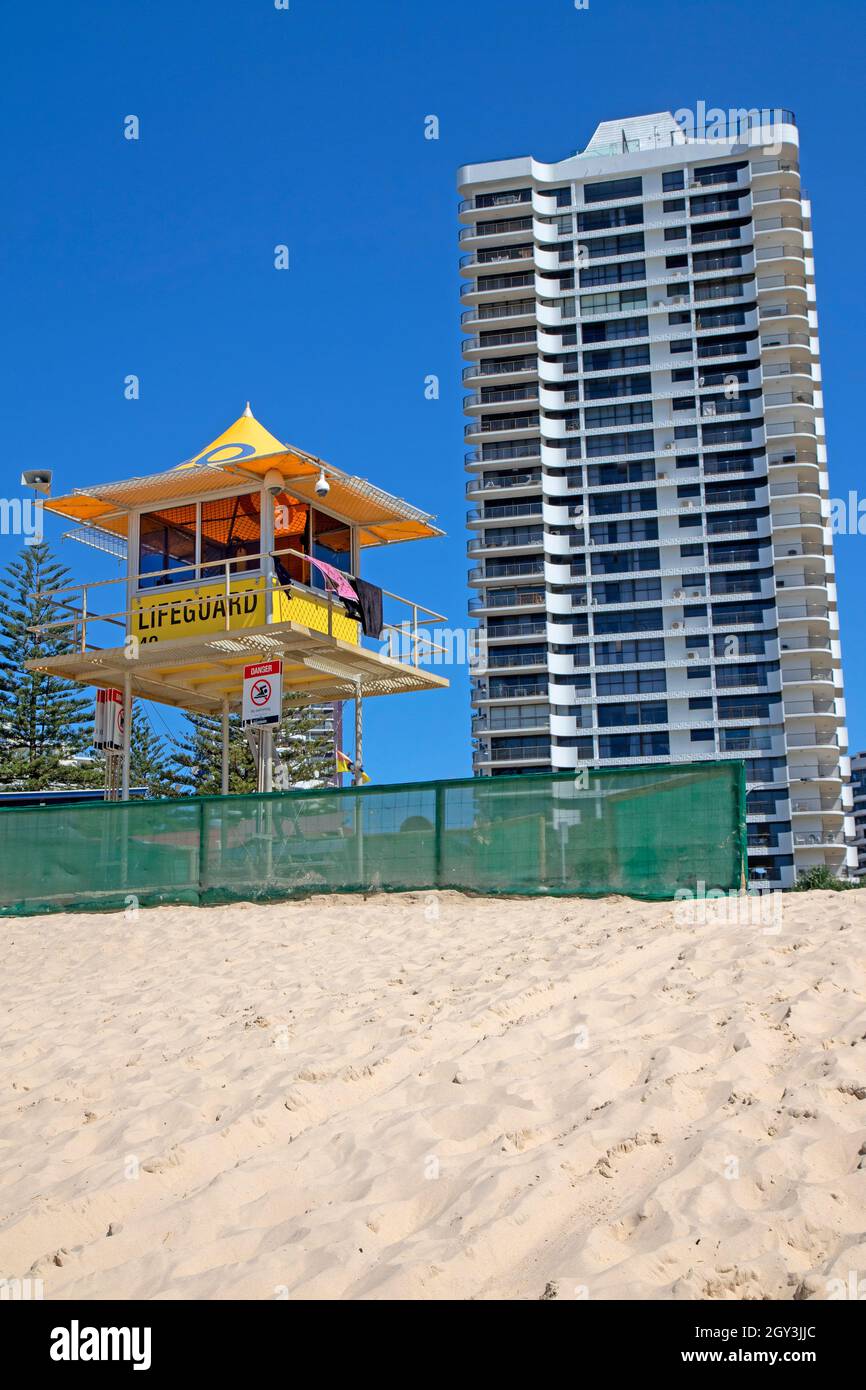 Lifeguard station at Main Beach on the Gold Coast Stock Photo - Alamy