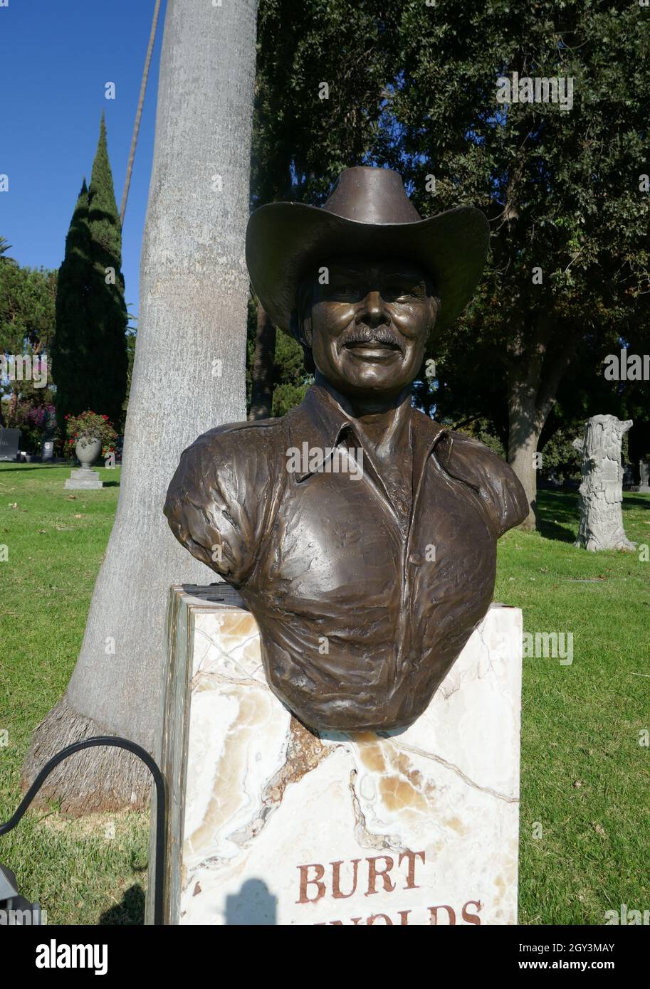 Los Angeles, California, USA 5th October 2021 A general view of atmosphere of Actor Burt ...
