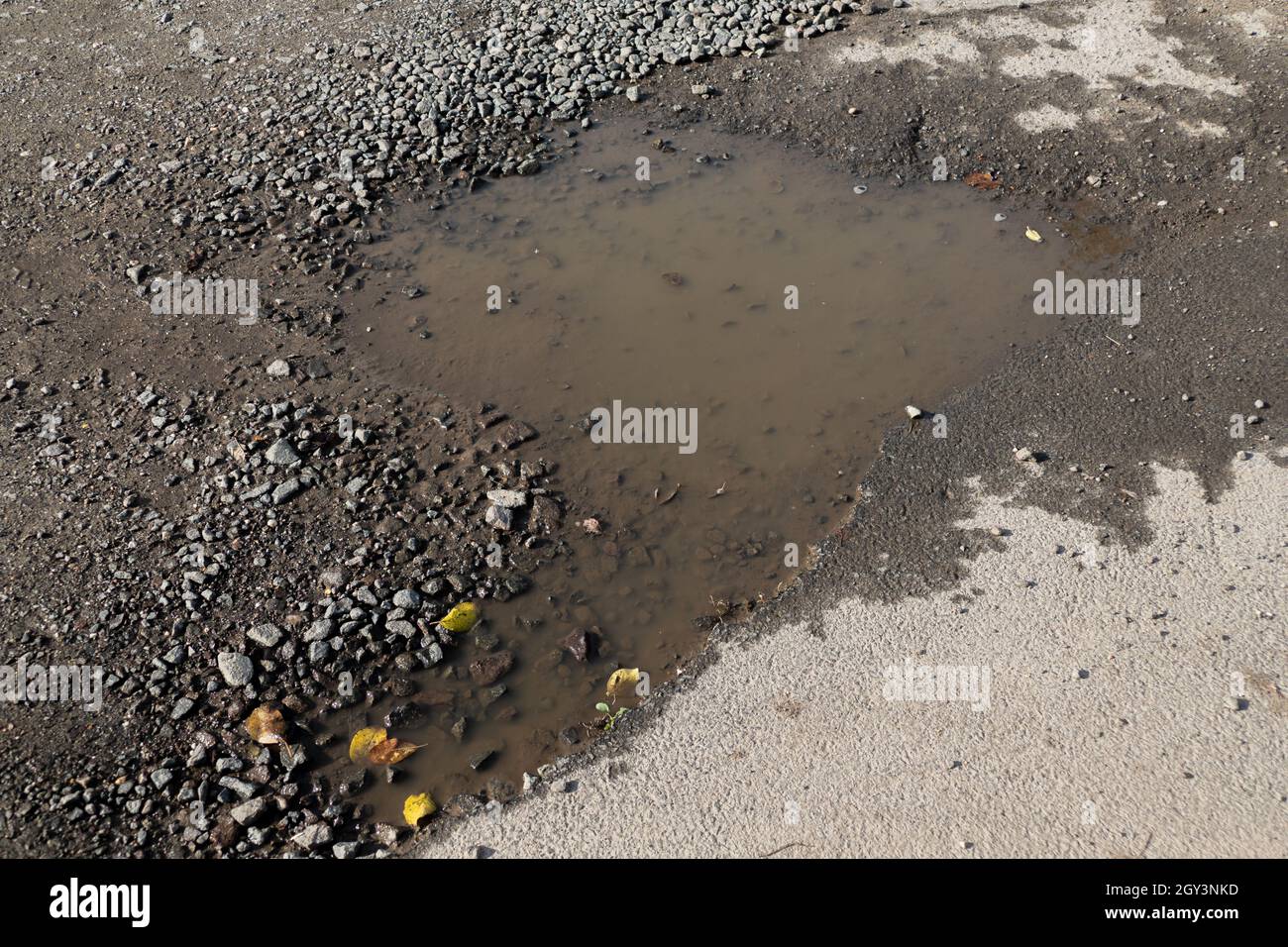 Old dark brown shingles hi-res stock photography and images - Alamy