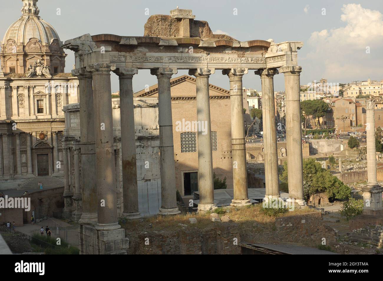 old building in rome ancient forum romanum Stock Photo - Alamy