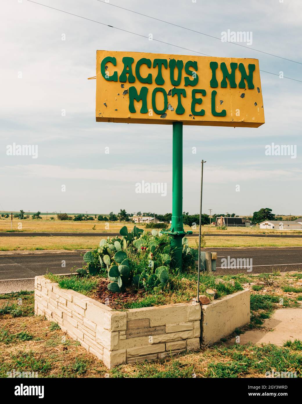 Cactus motel hi-res stock photography and images - Alamy