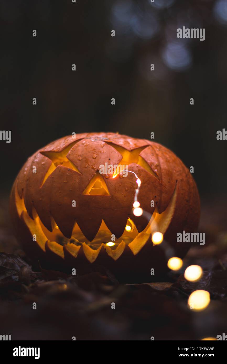 Scary pumpkin face in the dark Stock Photo - Alamy