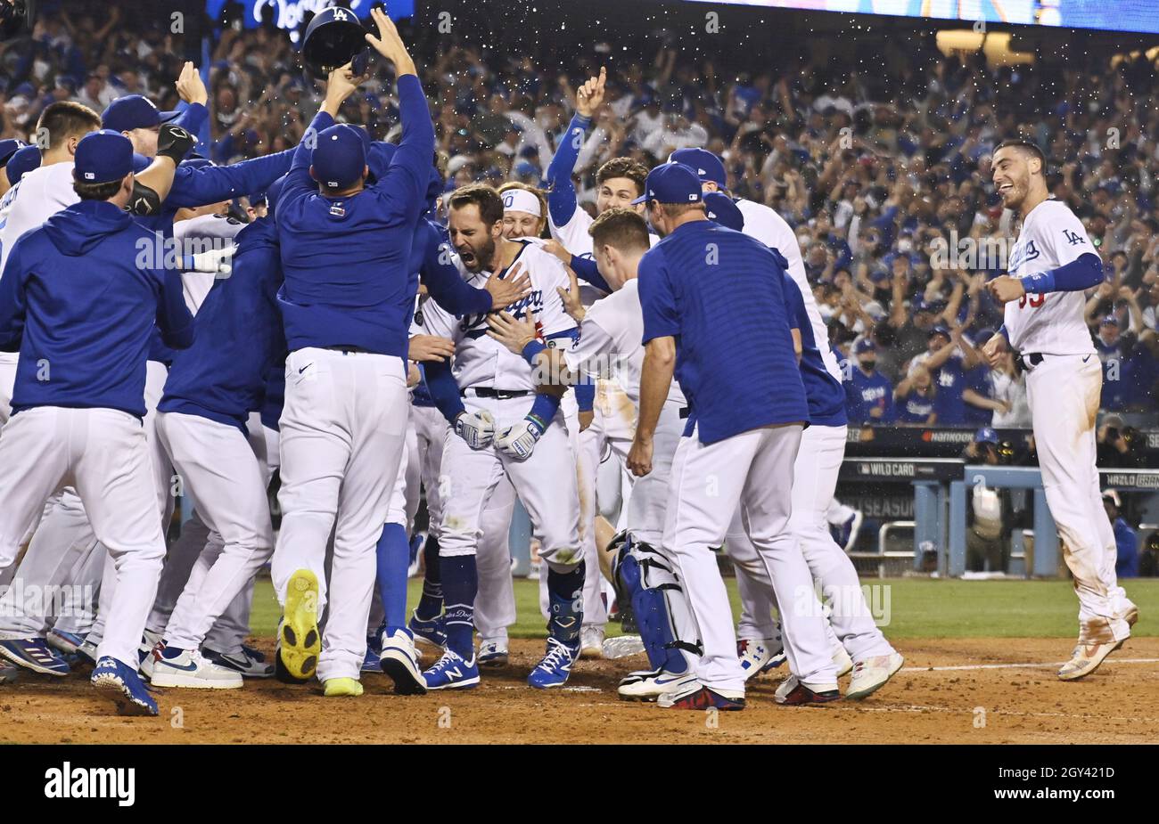 Los Angeles, United States. 6th Oct, 2021. Los Angeles Dodgers left ...