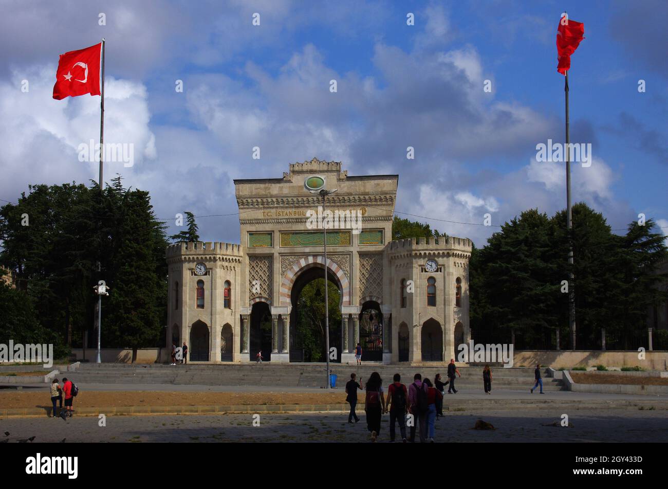College students campus turkey hi-res stock photography and images - Alamy