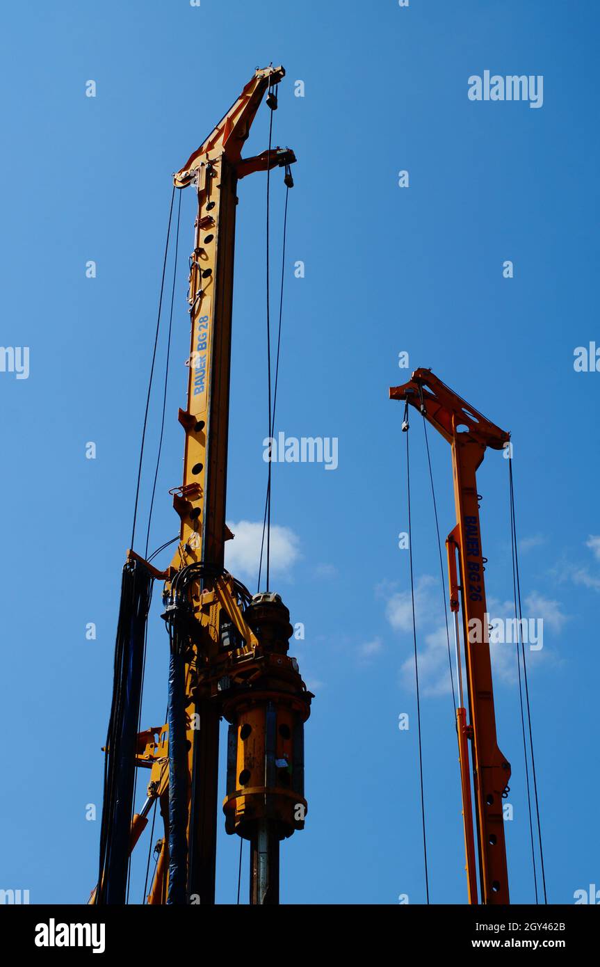 Rotary drilling rigs hi-res stock photography and images - Alamy