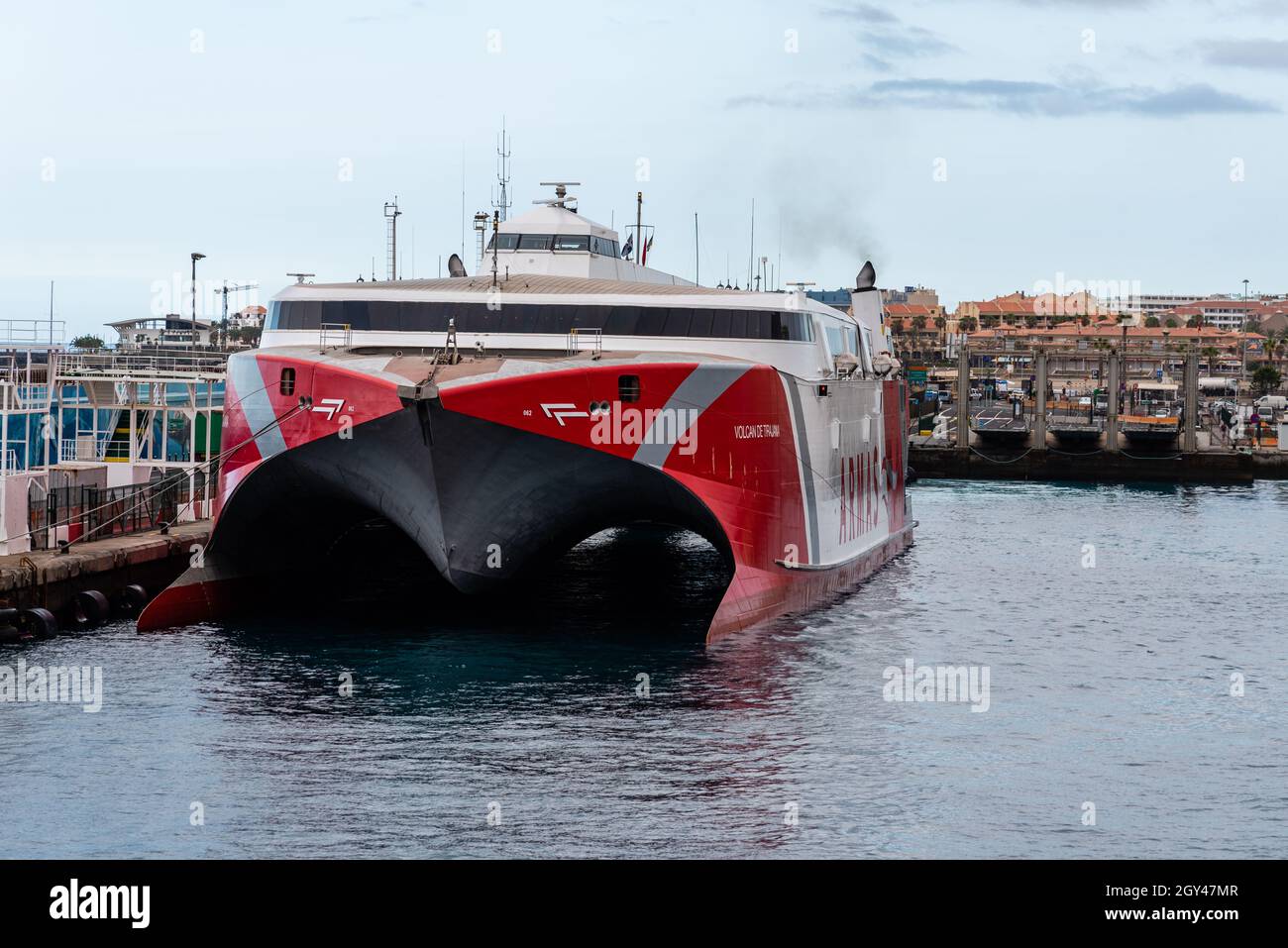 Terminal de ferry de roro hi-res stock photography and images - Alamy