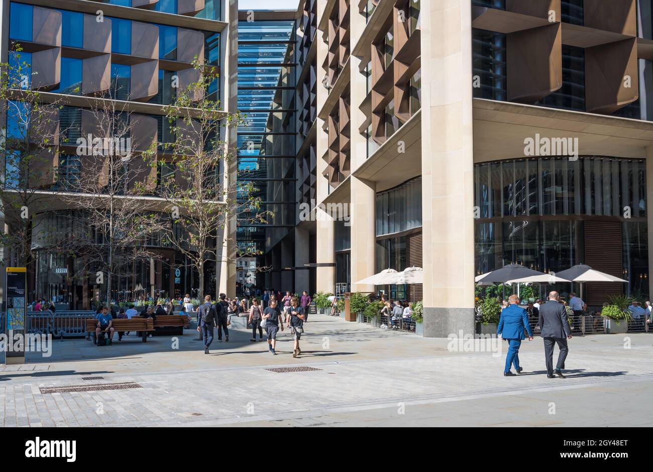 People out and about in Cannon Street and lunching al fresco in ...