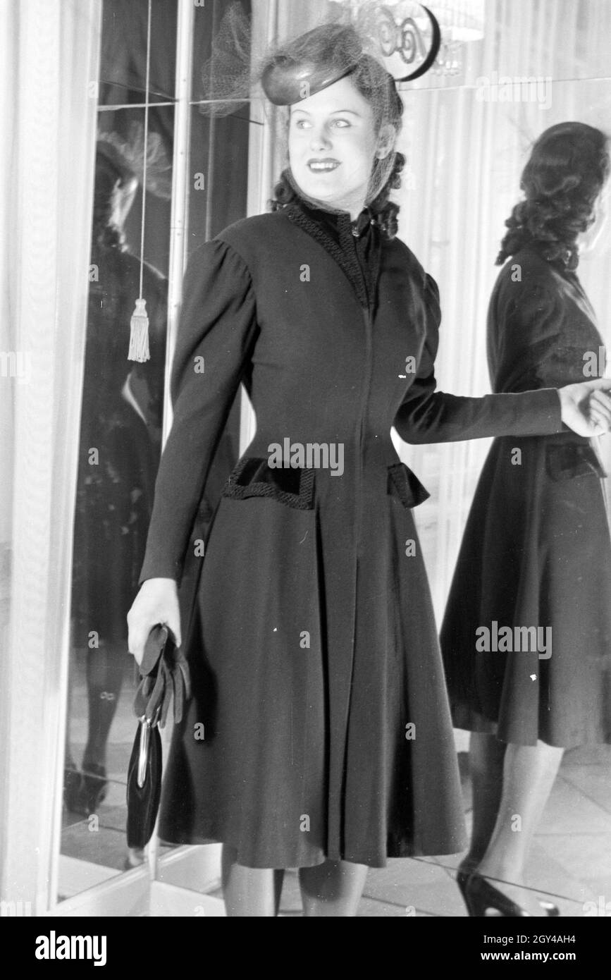 Hairdo evening Black and White Stock Photos & Images - Alamy