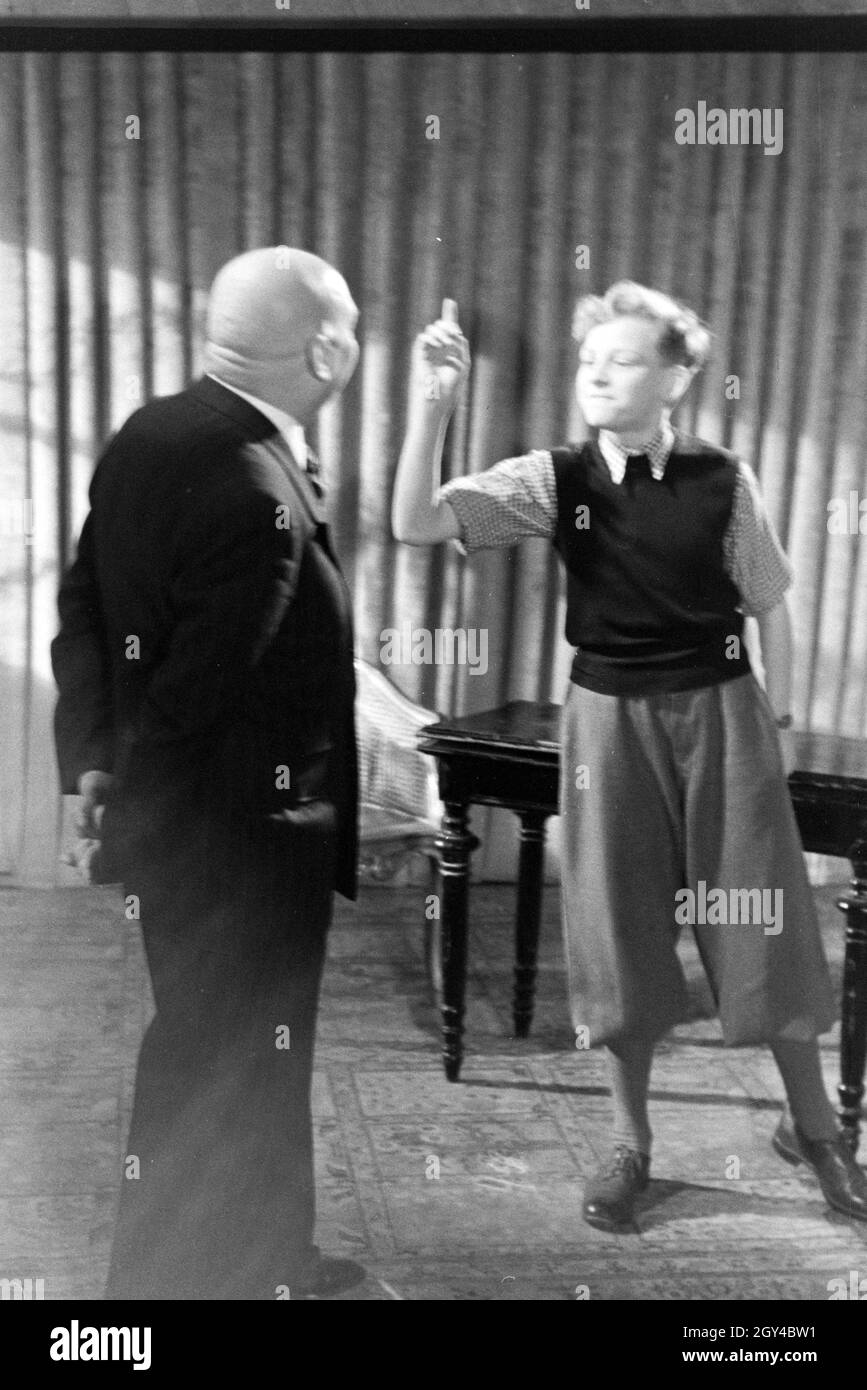 Schauspieler bei Probeaufnahmen für den Film Familienanschluss von Carl ...