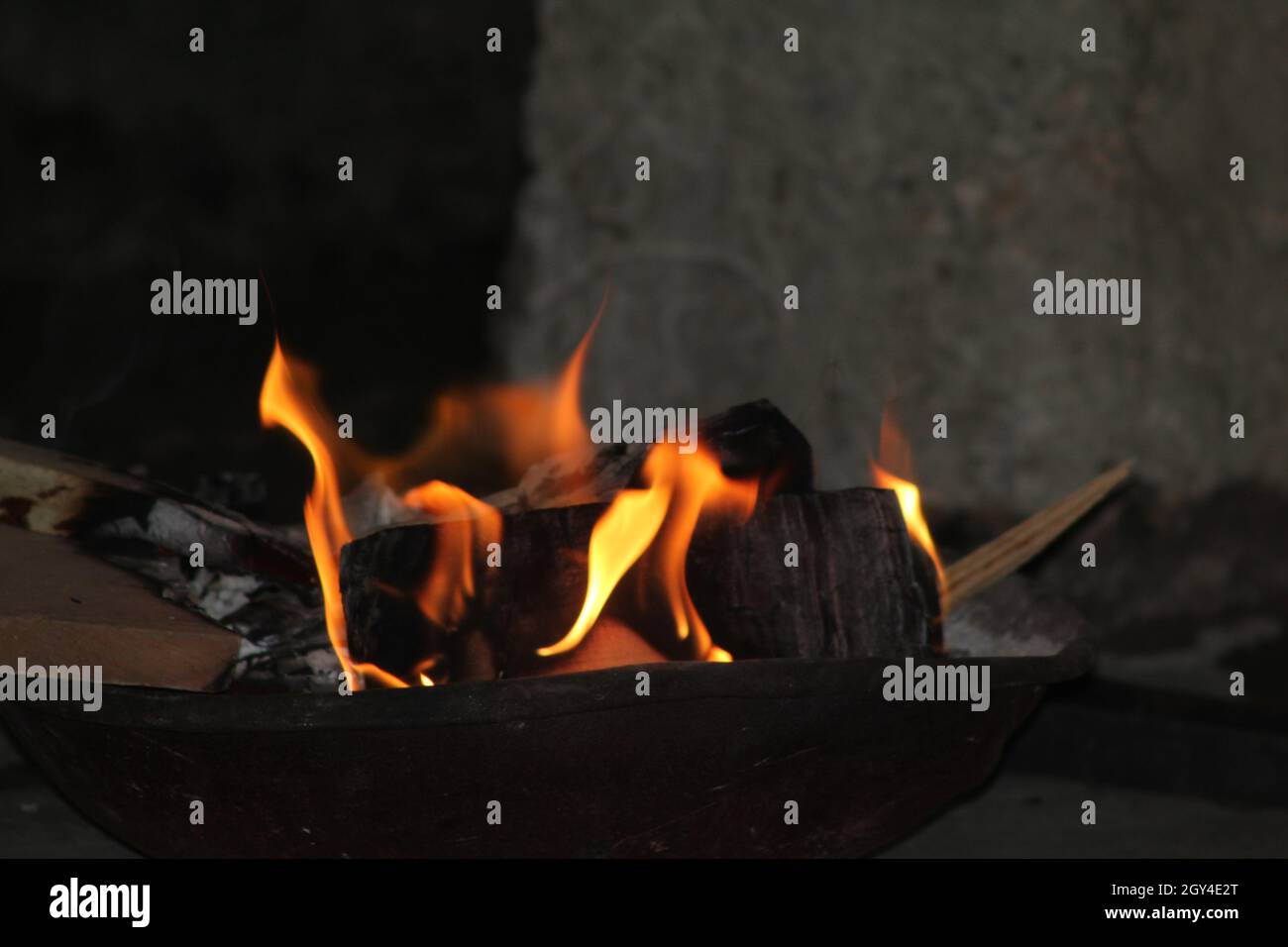 Fire flaming in the darkness Stock Photo - Alamy