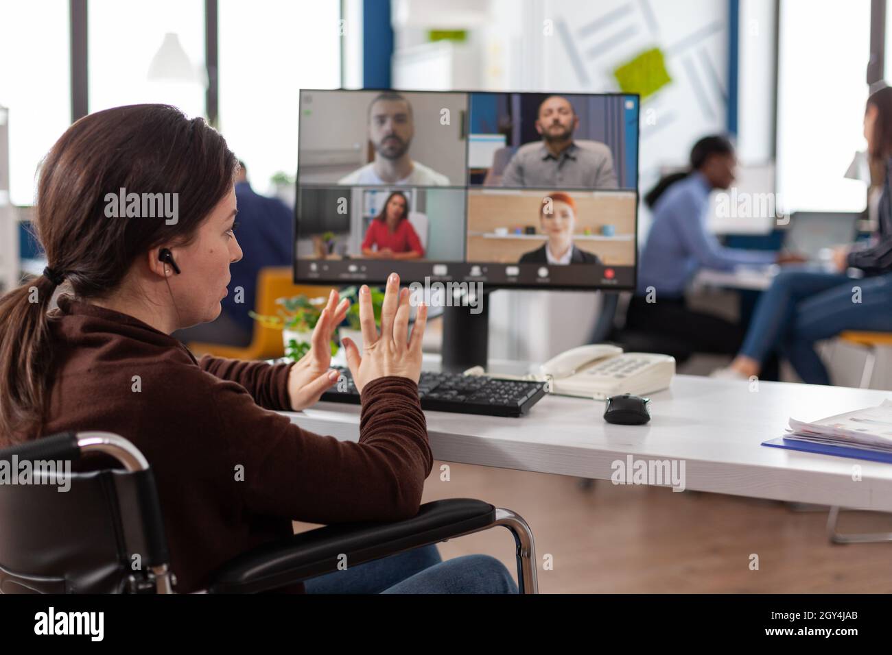 Disable computer screen hi-res stock photography and images - Alamy