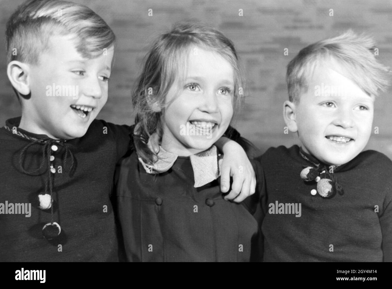 Mitglieder einer kinderreichen Familie, Deutsches Reich 1930er Jahre ...