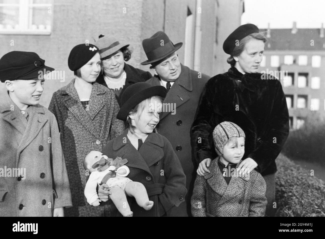 Mitglieder einer kinderreichen Familie, Deutsches Reich 1930er Jahre ...