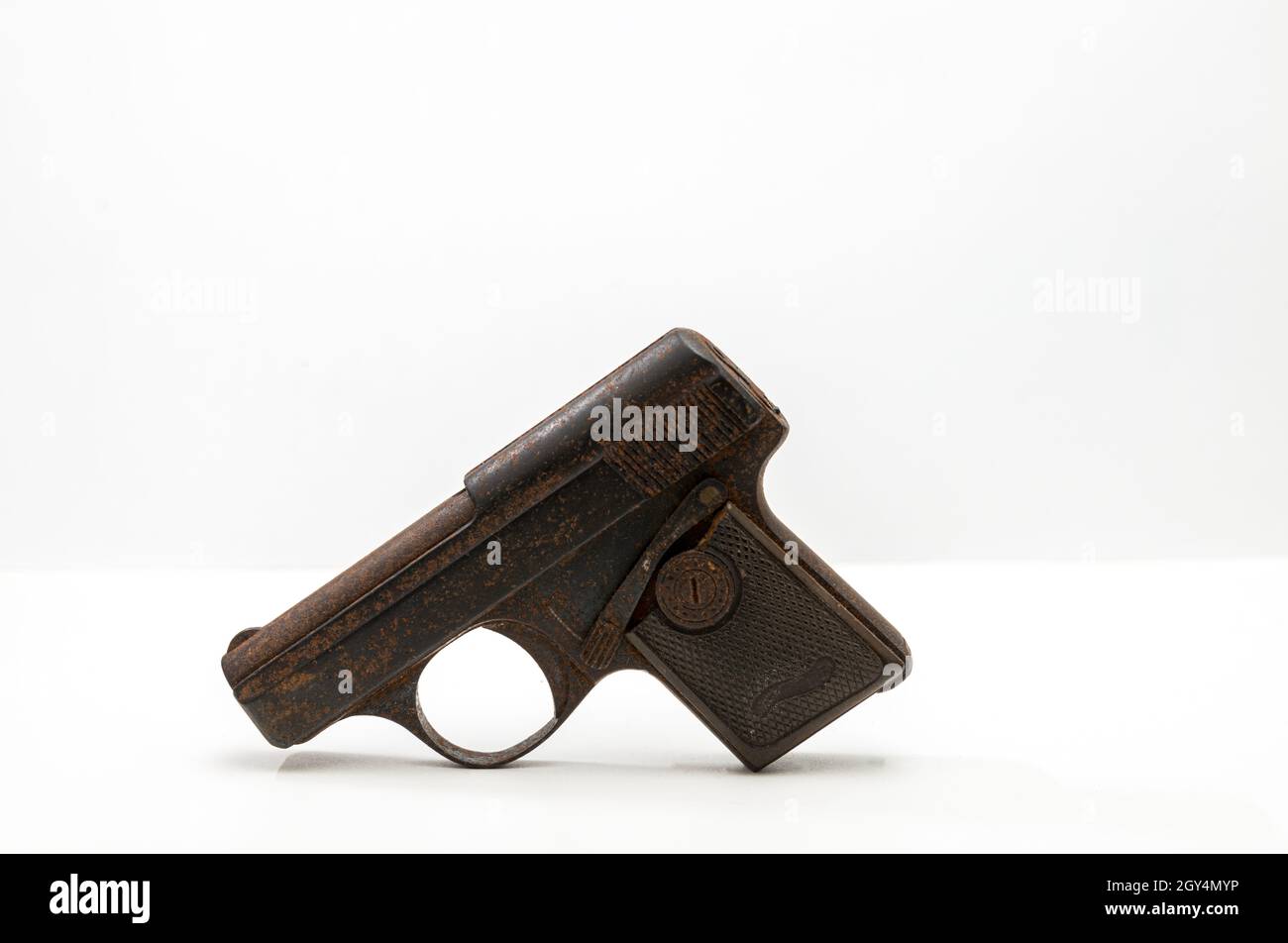 Smallest Handgun In The World