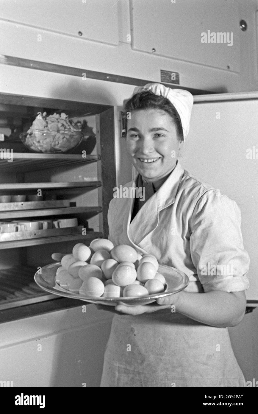 1930s chefs hi-res stock photography and images - Alamy