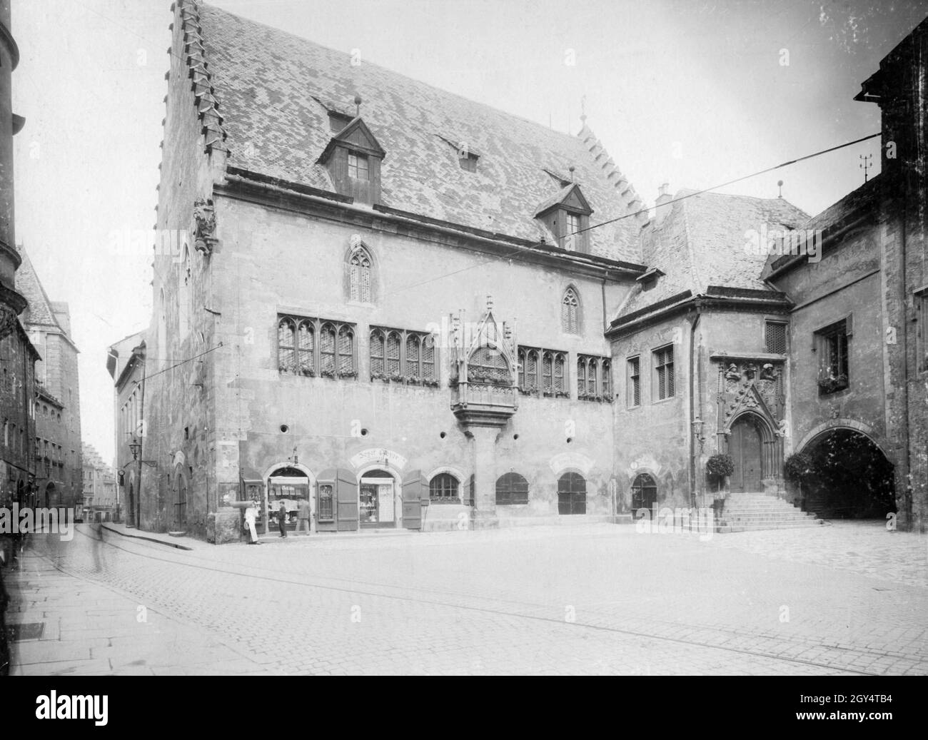 This undated photograph, probably taken around 1895, shows the ...