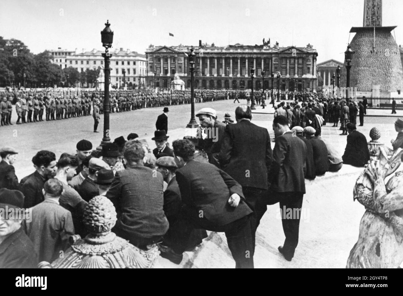 World War II: German Wehrmacht troops at a victory parade in occupied ...