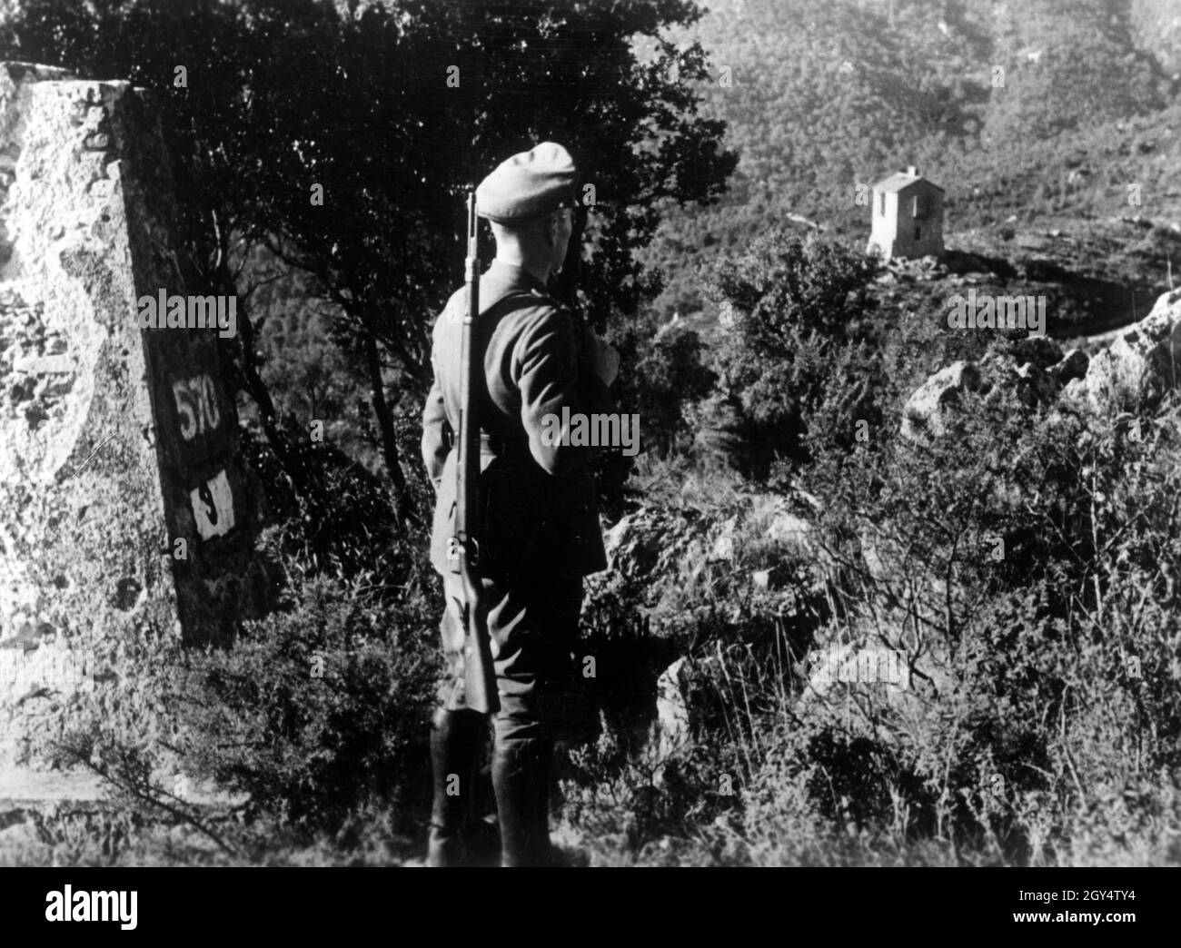 Franco spanish border hi-res stock photography and images - Alamy