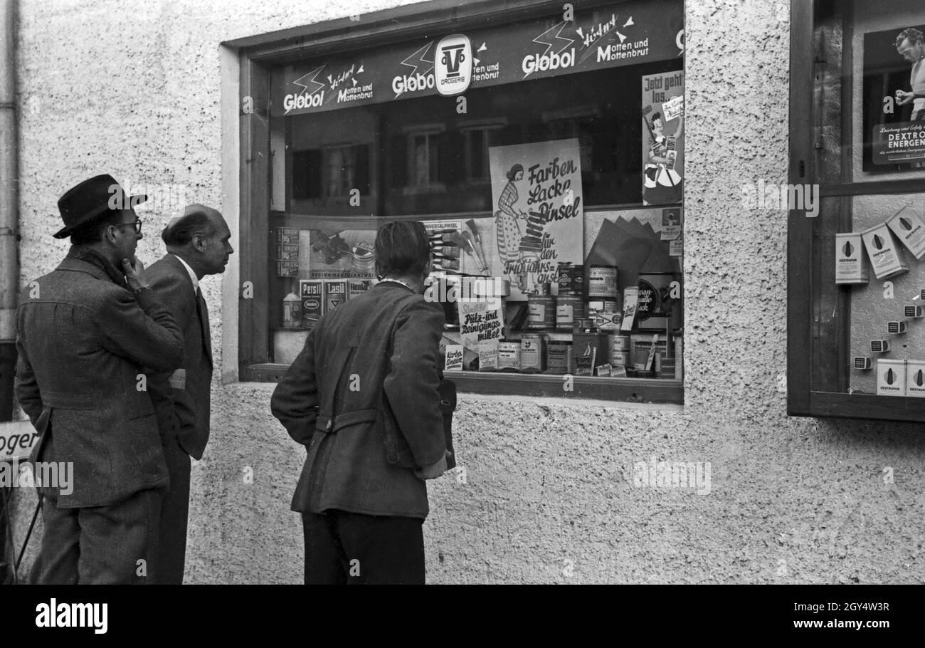 1930s shop front Black and White Stock Photos & Images - Alamy