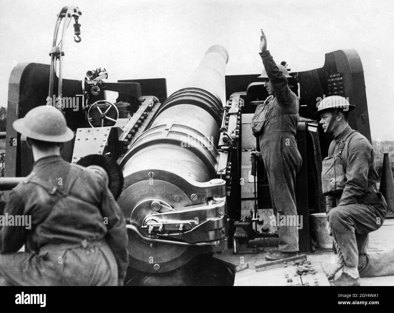 British soldier in anti Black and White Stock Photos & Images - Alamy