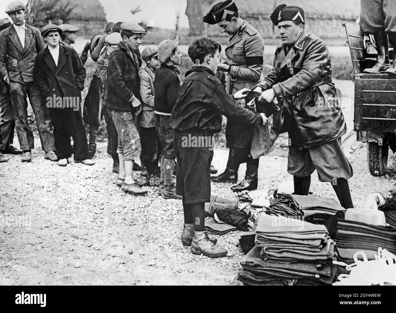 Opera nazionale balilla hi-res stock photography and images - Alamy