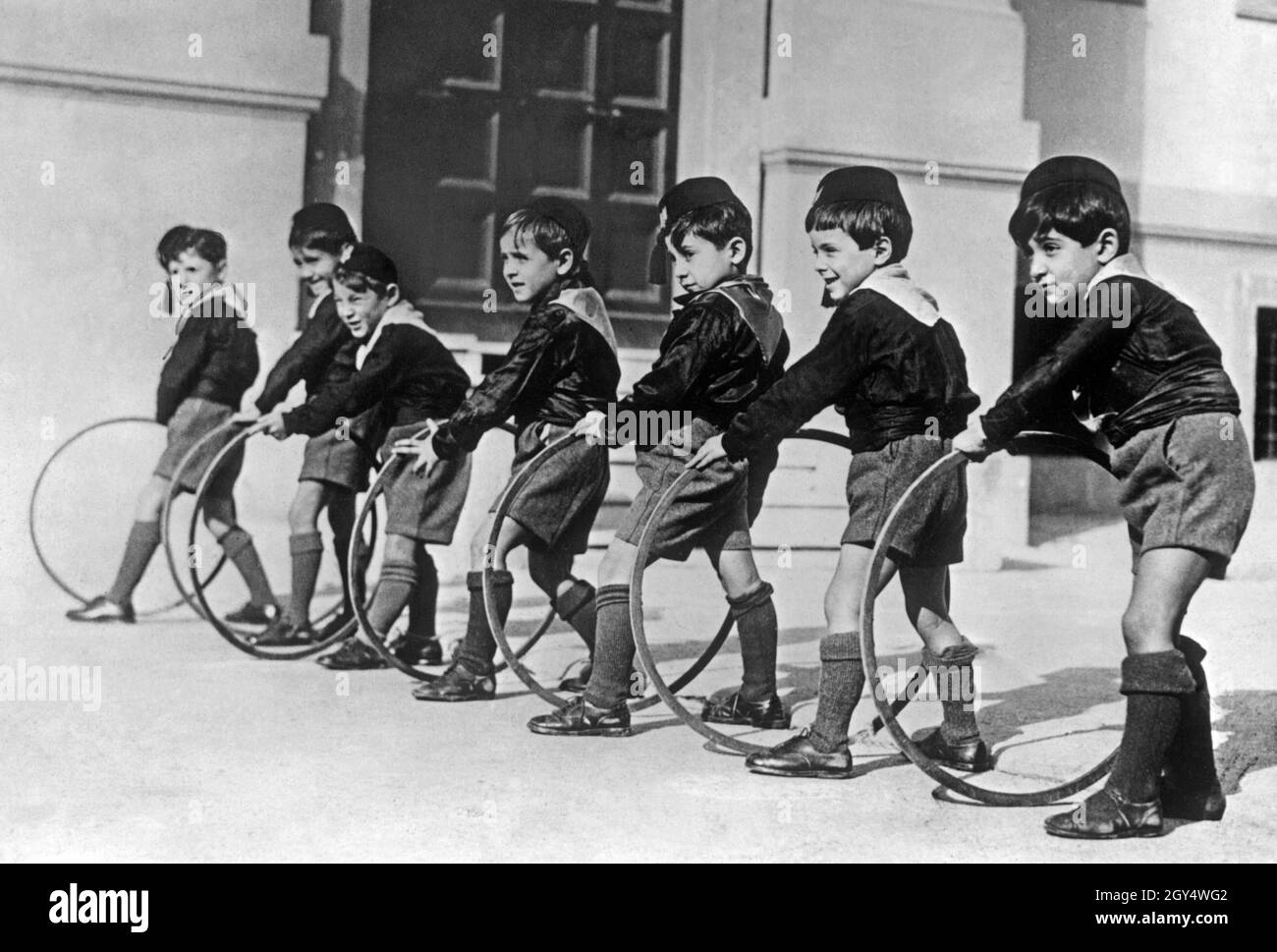 Opera nazionale balilla hi-res stock photography and images - Alamy