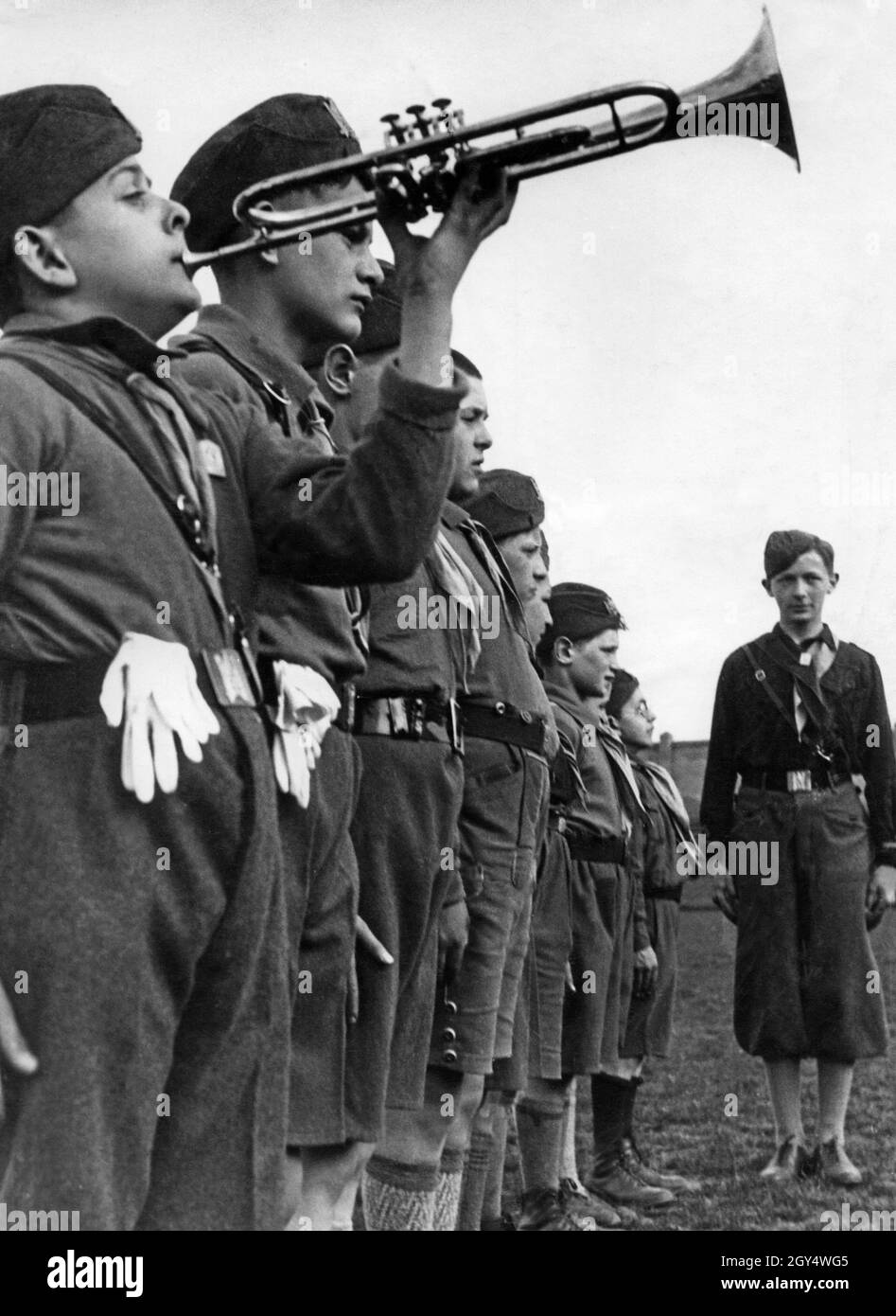 Opera nazionale balilla hi-res stock photography and images - Alamy